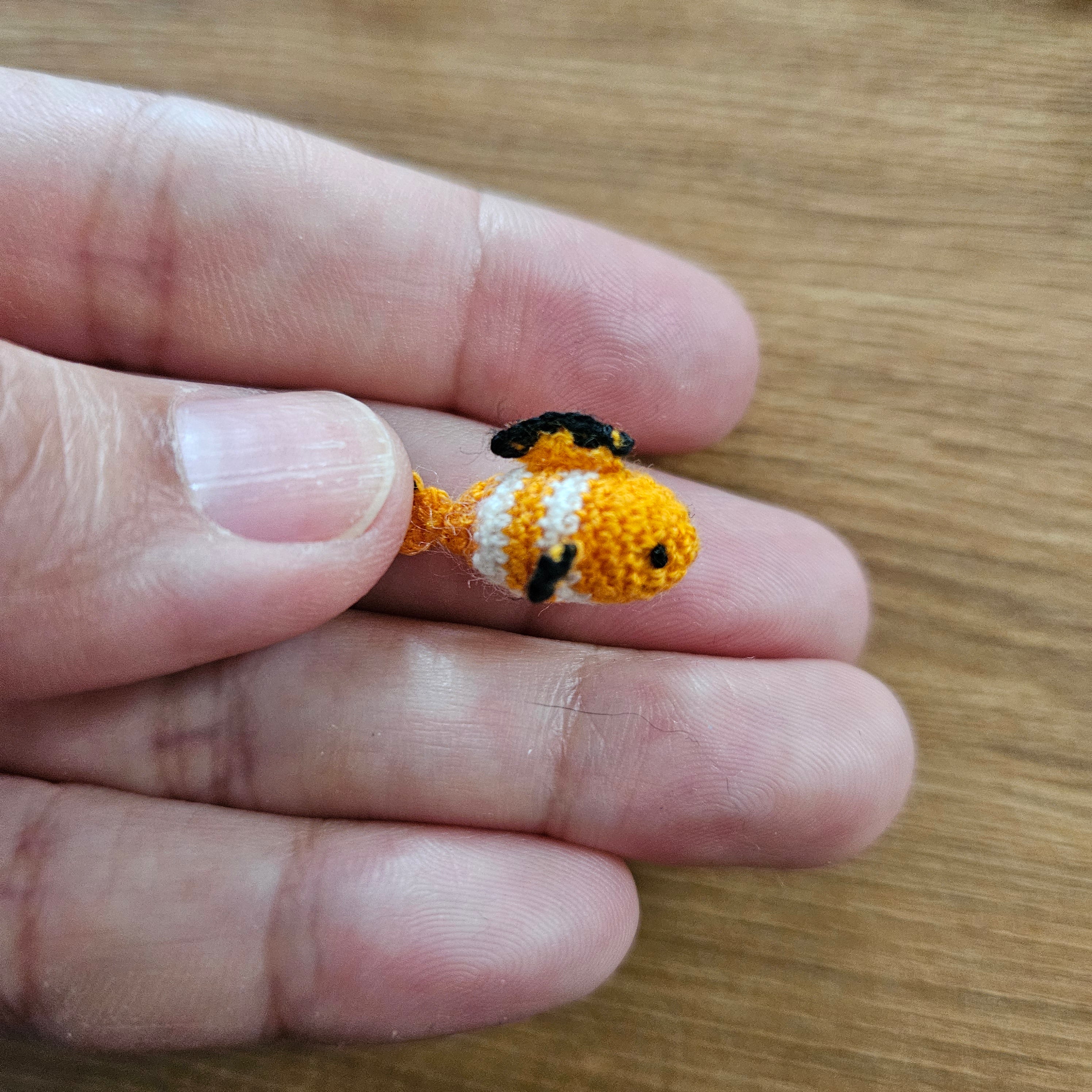 Imperfect Micro Crochet Clown Fish – Jem and Cozy